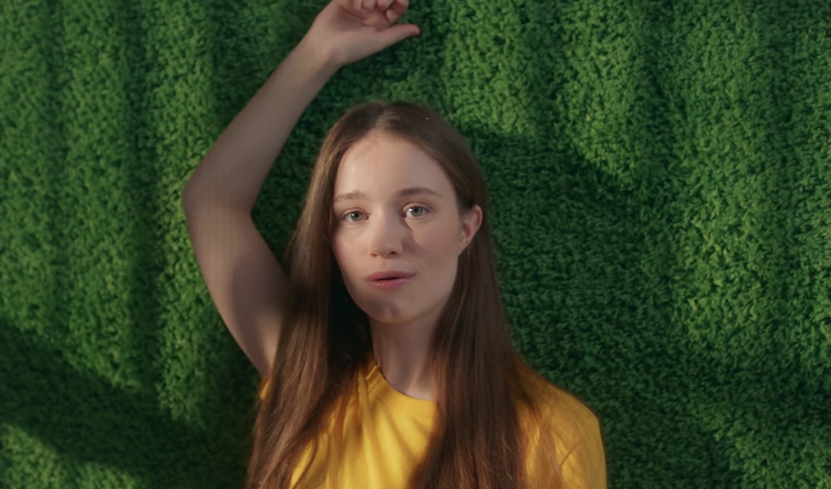 wongie's music world: WONGIE INDIE POP SONG OF THE WEEK: sigrid - strangers