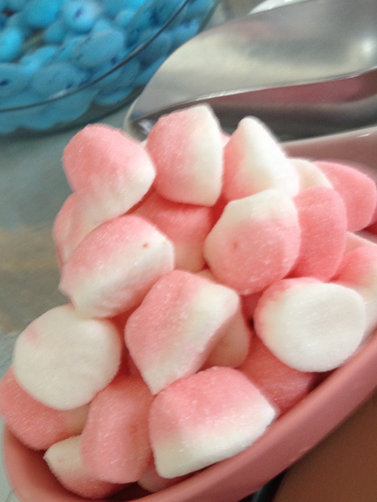 Candy Babel: UK Sponge Candy Or Foam Candy Has Arrived