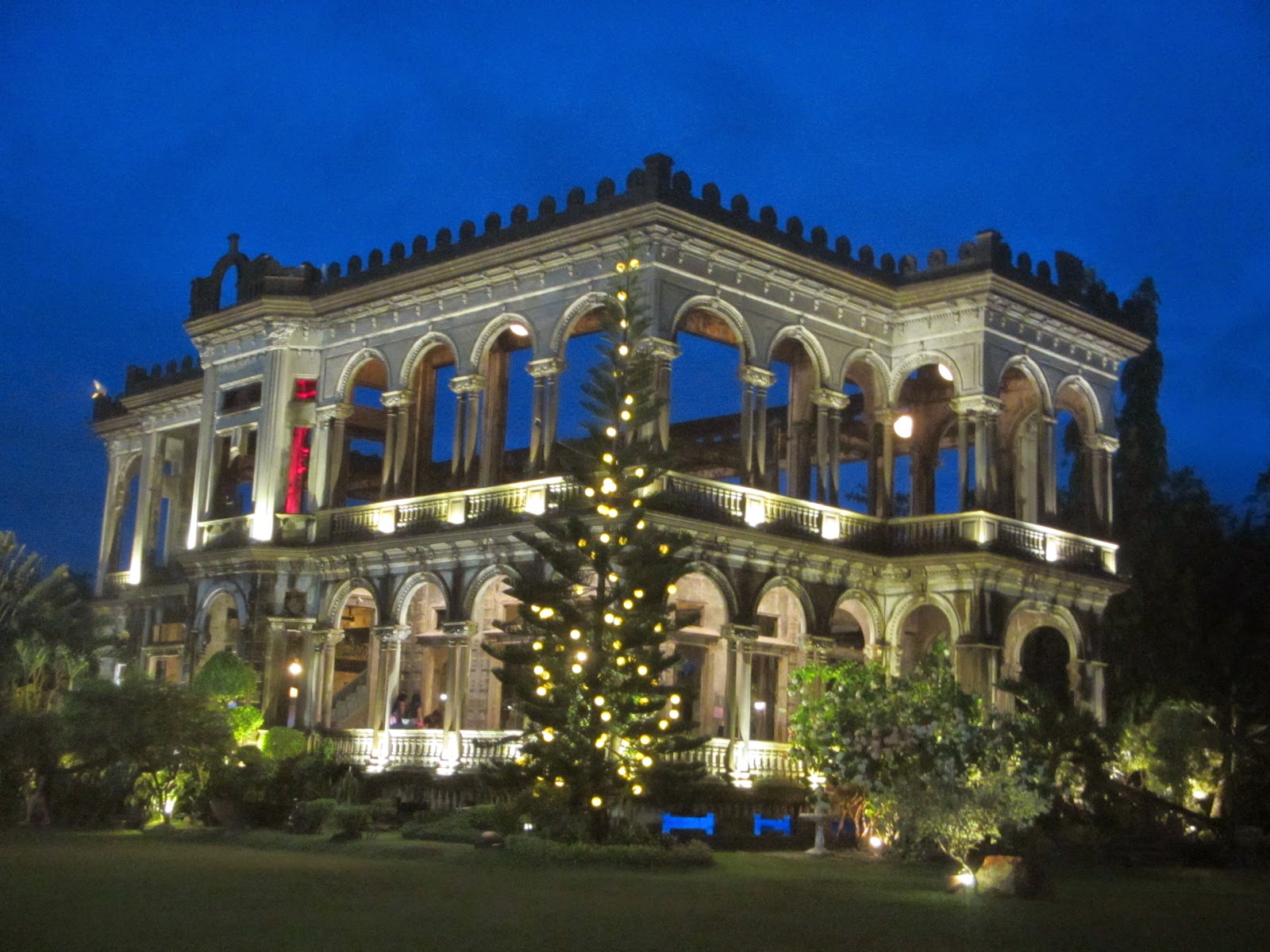 LEXICAL CROWN: THE RUINS OF TALISAY CITY (NEGROS OCCIDENTAL)