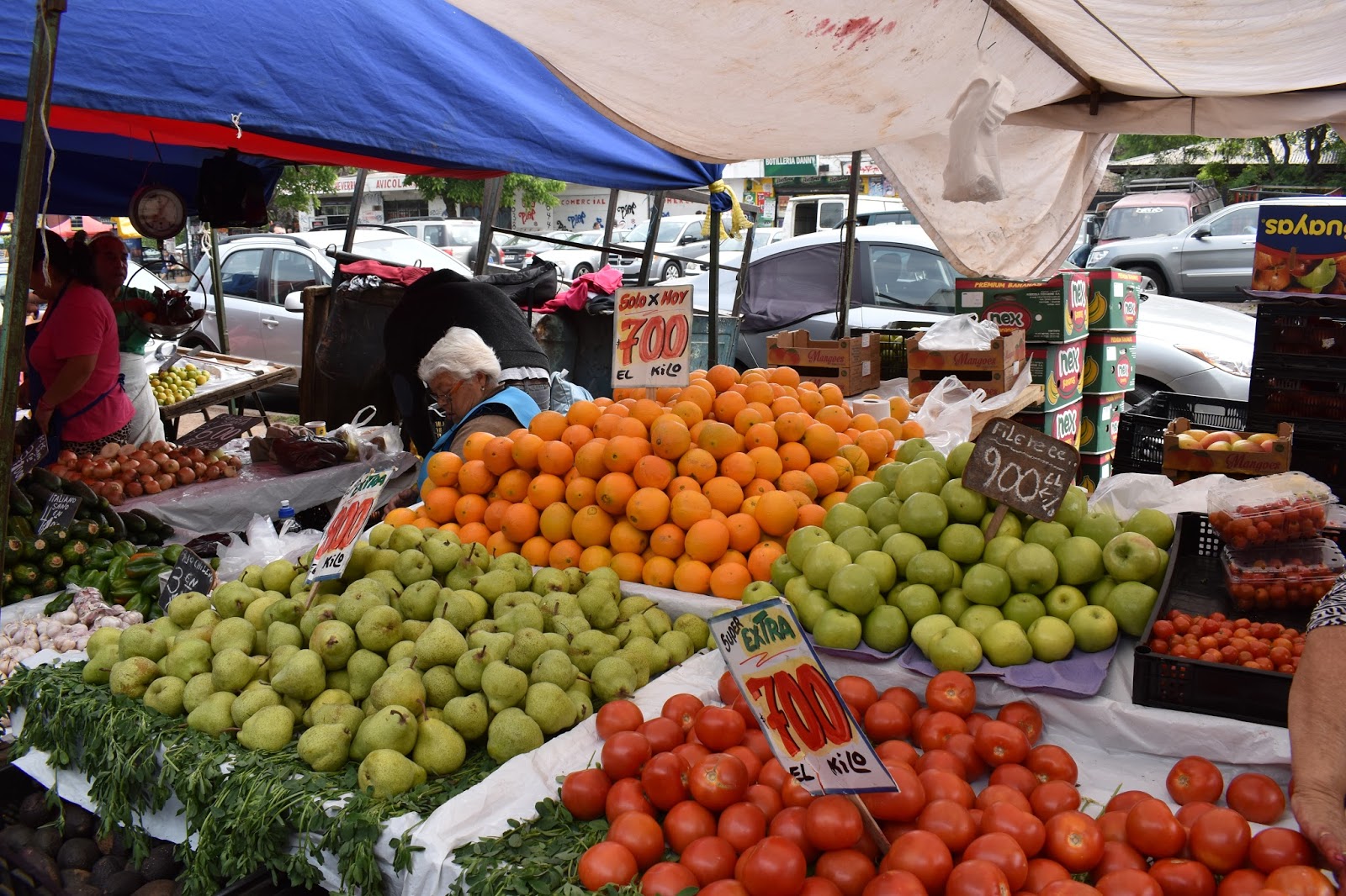 The Gourmet Family: Sunday Market