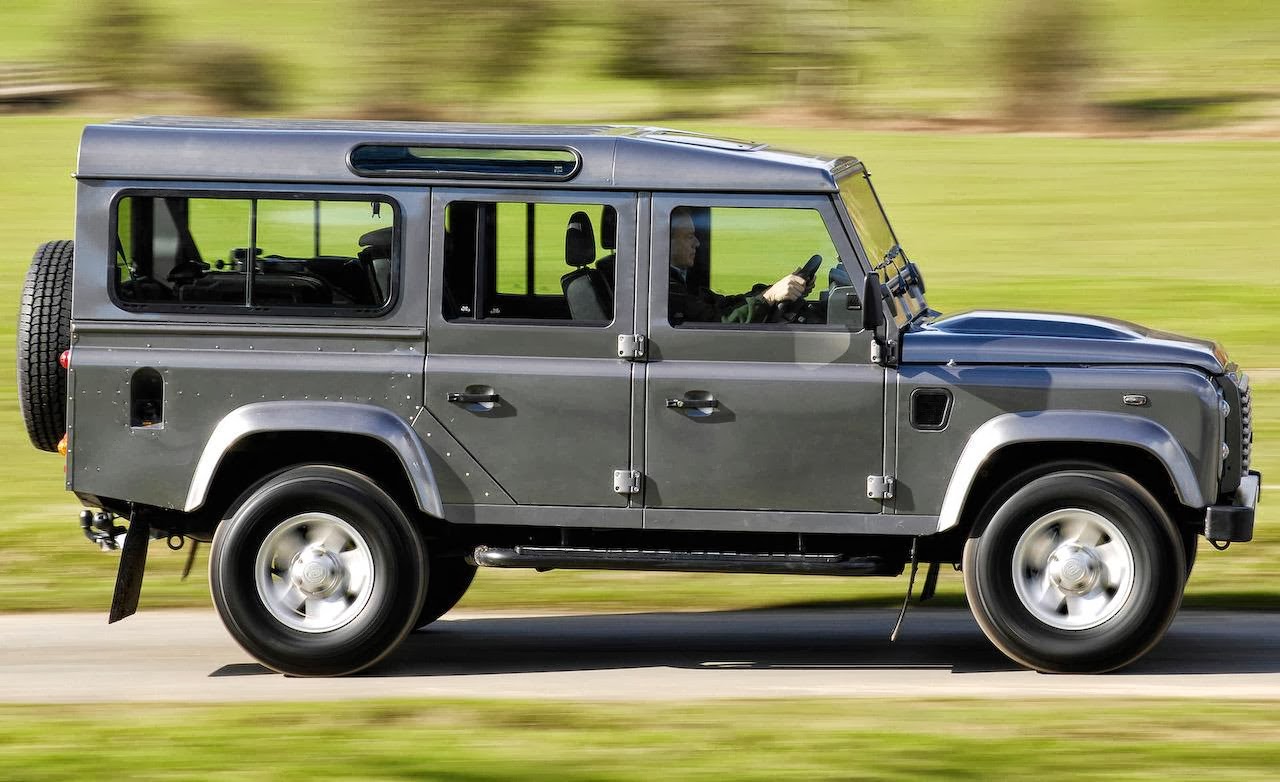 Automobiles : tout savoir sur les marques: Land Rover Defender