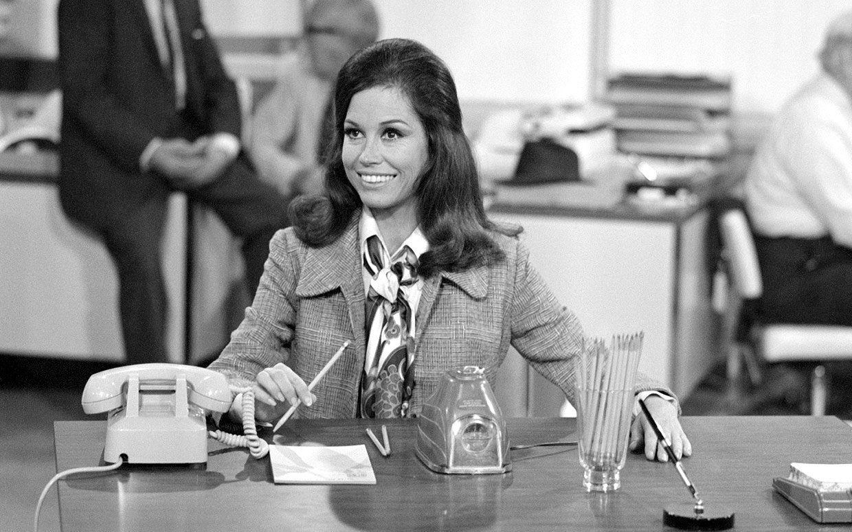 A TRIP DOWN MEMORY LANE: RIP: MARY TYLER MOORE
