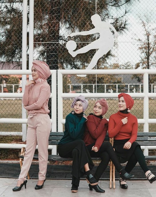 √ 25 Model Hijab Turban Modern Paling Hitz Kekinian yang Wajib Kamu ...