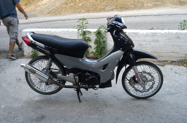 ΓΚΑΖΟΦΟΝΙΑΣ: HONDA INNOVA