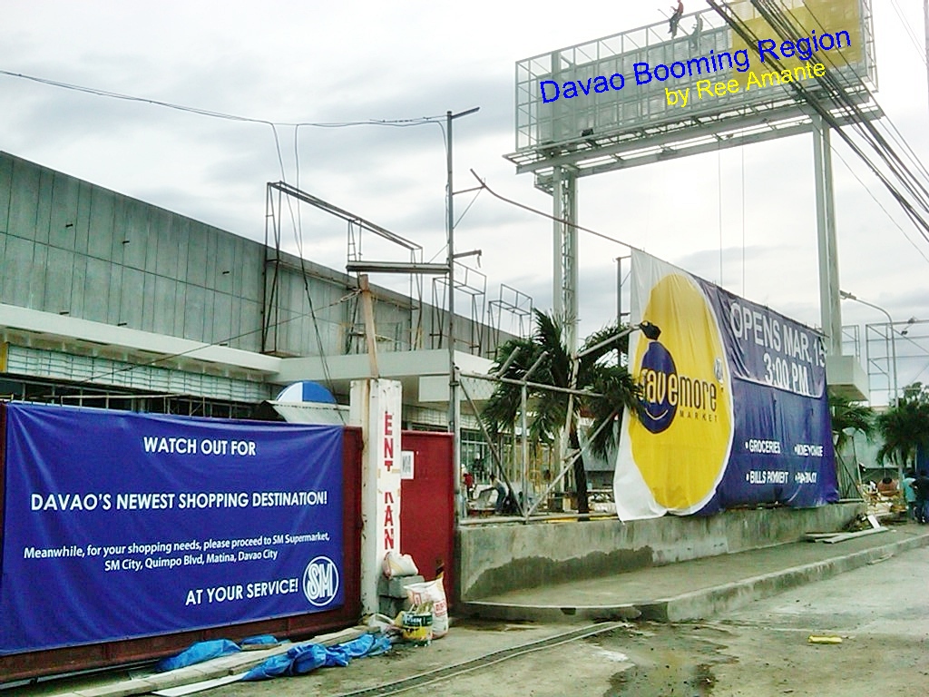 SouthernDC Post: SAVEMORE Market by SM Food Retail Group in Bangkal, DC.