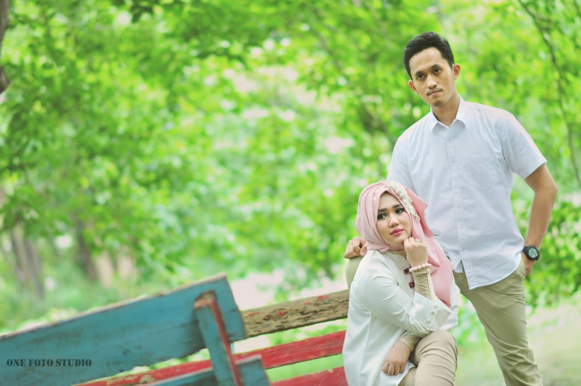 √ 47 Gaya Foto Prewedding Modern Paling Romantis dan Kekinian Terbaru ...