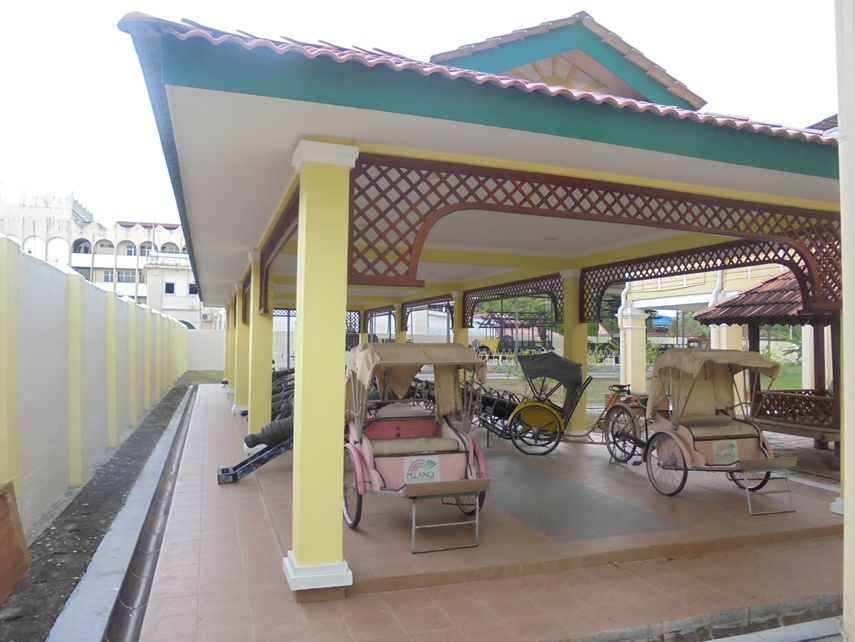 SENI LAMA MELAYU (MALAY OLDEN ART): Balai Besar (Big hall of) Alor Setar