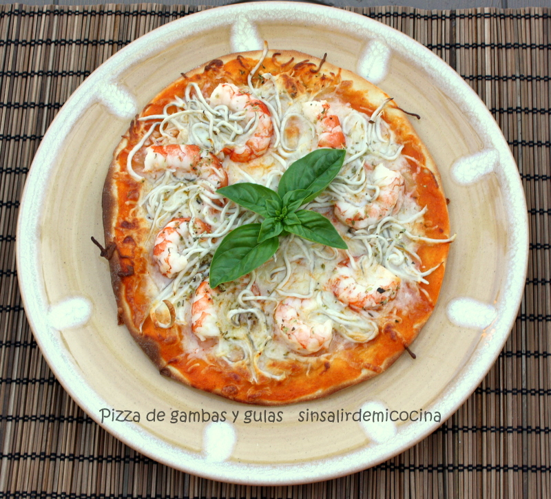 SIN SALIR DE MI COCINA: PIZZA DE GAMBAS Y GULAS
