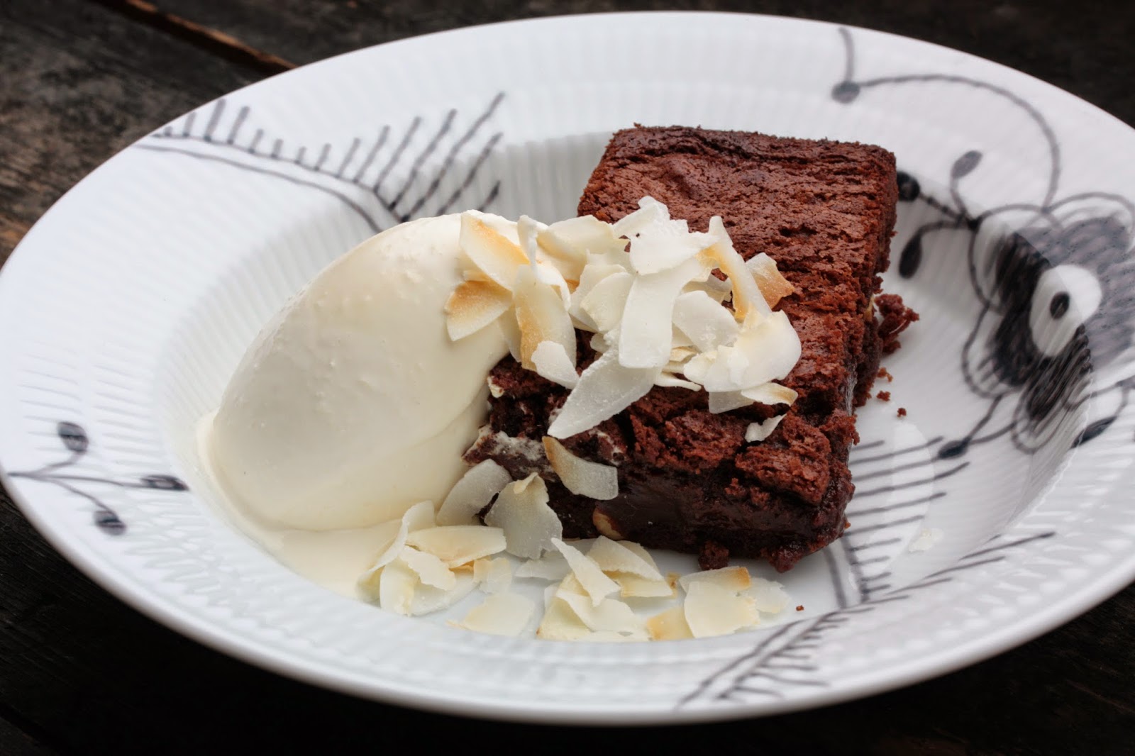 World's best curry powder project: Curry Brownie with Coconut Ice Cream