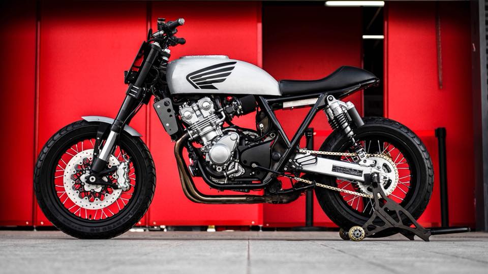 Honda CB400 SF Street tracker by Mandrill garage - RocketGarage - Cafe ...