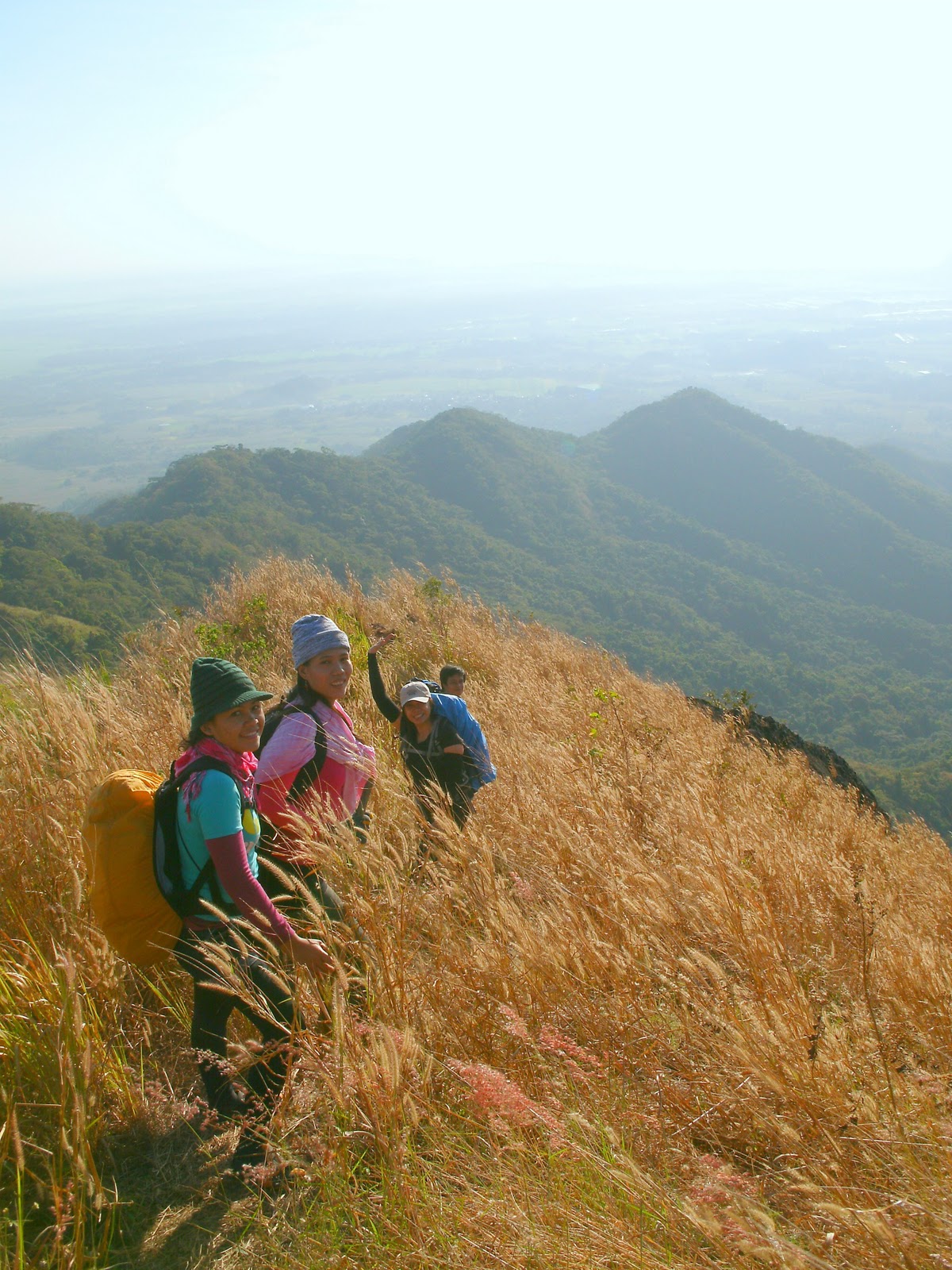Lady Nyx: My Mt. Damas Adventure (Traverse) in Tarlac