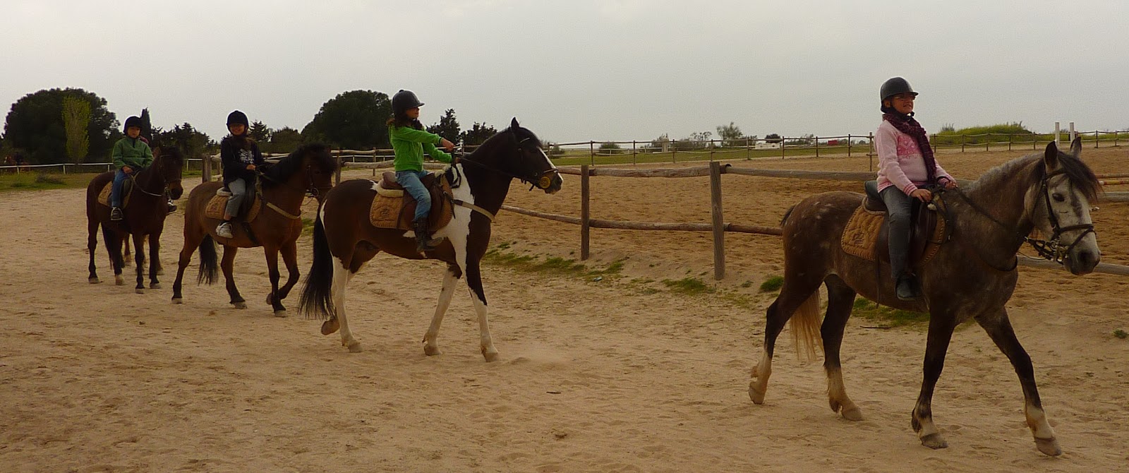 Recursos para ir con niños: Un paseo en pony cerca de Madrid