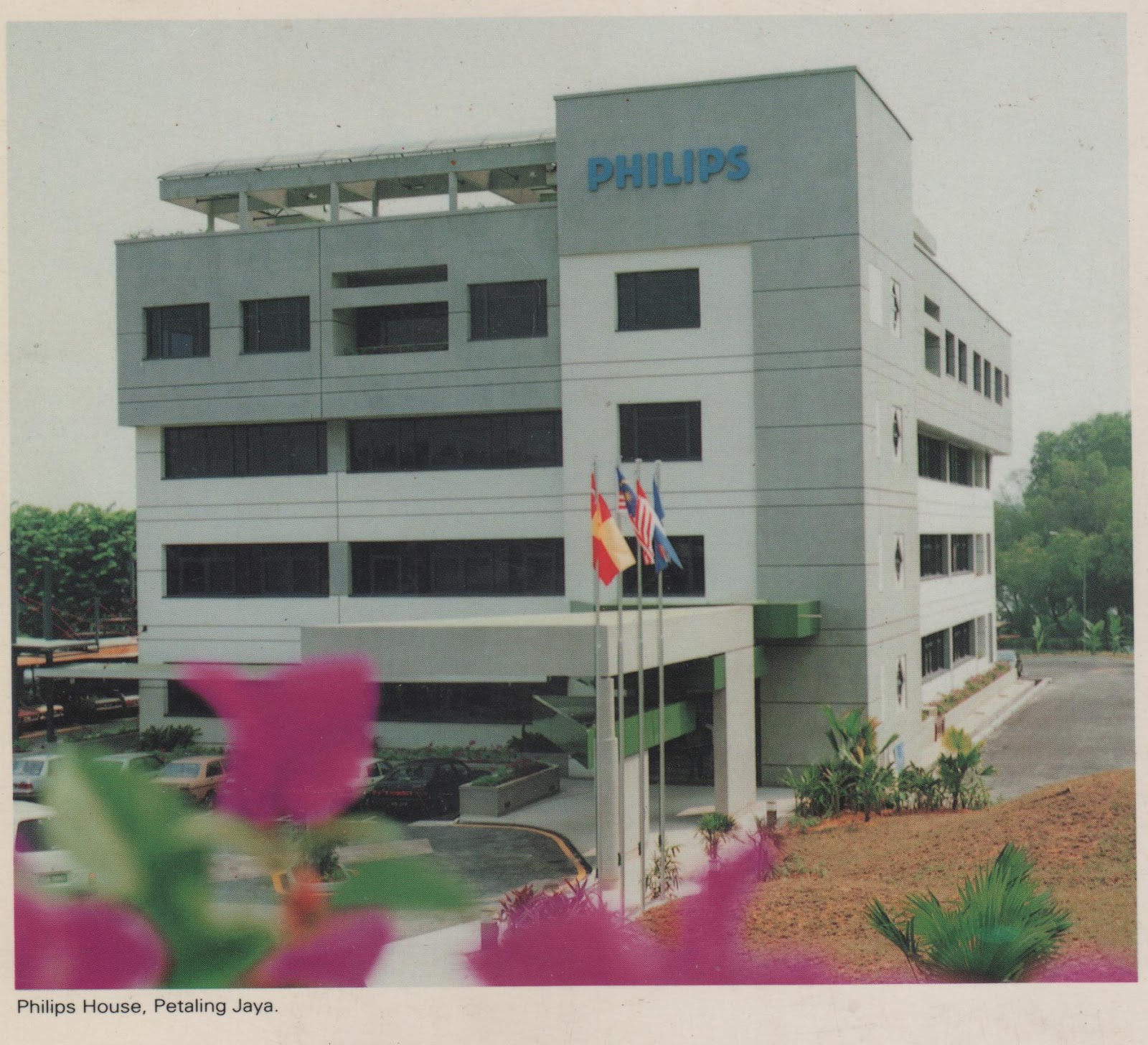 My journey with the Linux Operating System: PHILIPS staff photo session