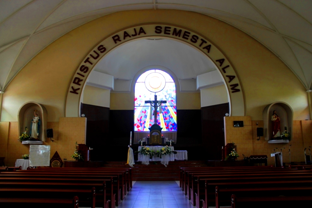 Fotografi Gereja Katolik di Indonesia: Gereja Katolik Kristus Raja ...