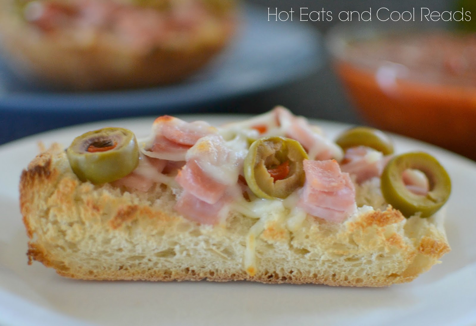 Cheesy Ham and Green Olive Pizza Dunkers Recipe