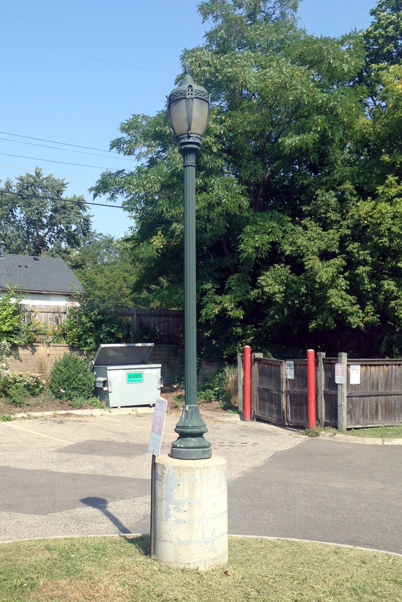 twin city sidewalks: Twin City Lamp Posts #10