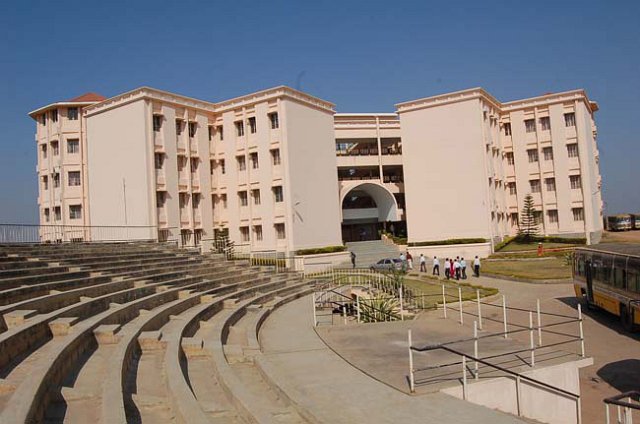 GOKARAJU RANGARAJU INSTITUTE OF ENGG & TECHNOLOGY Bachupally ...