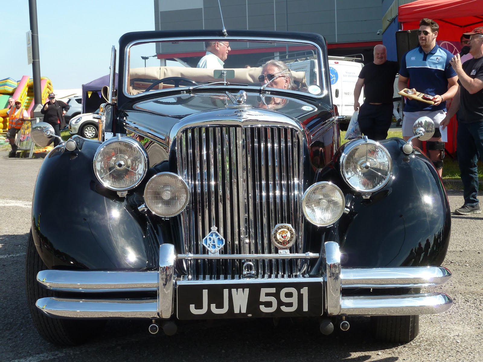 South Wales Classic Car Club : Classics in Cardiff 2018