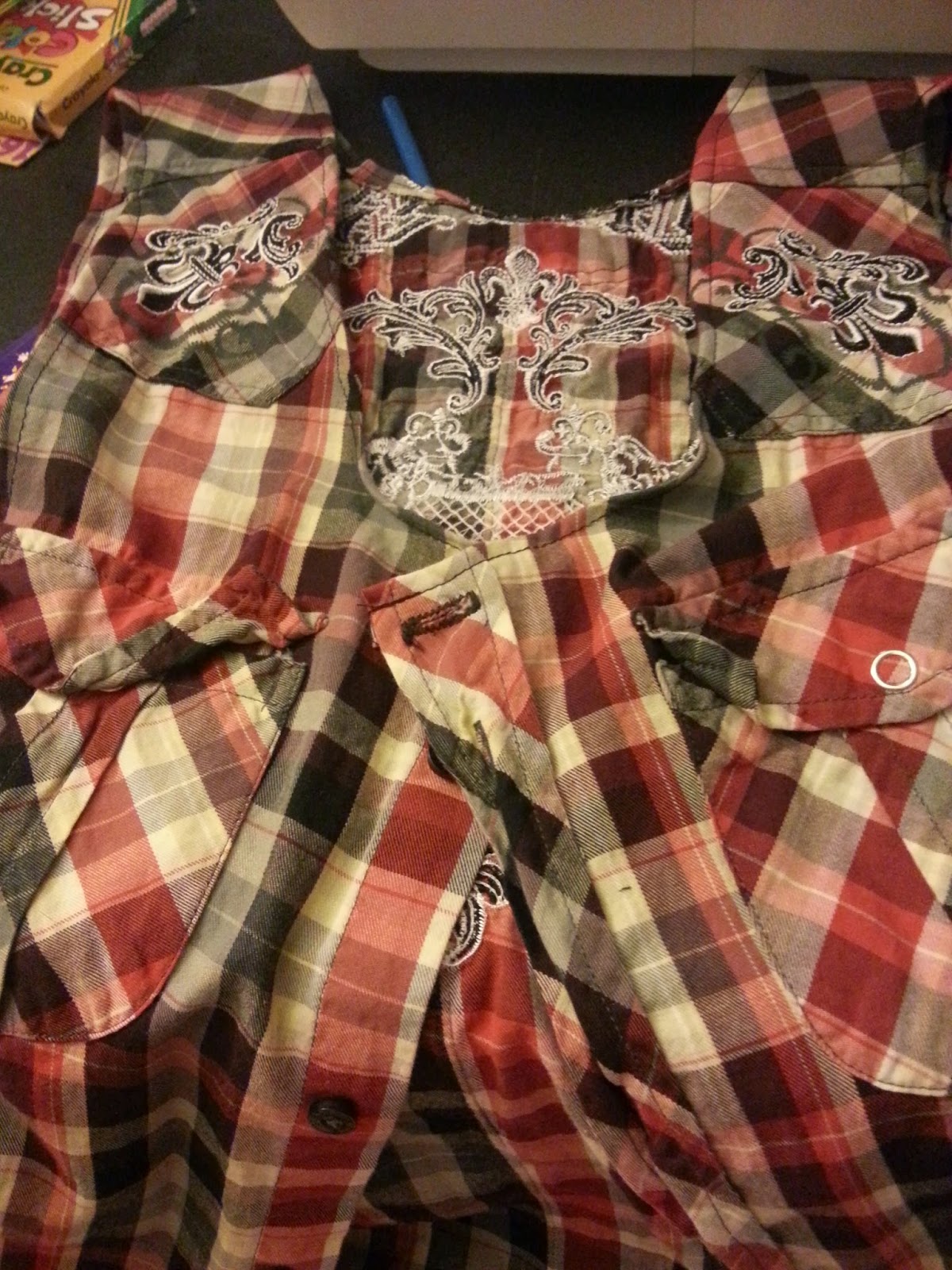 The Gangstress Ladies' Tutorials: Flannel Shirt Refashion Tutorial #1