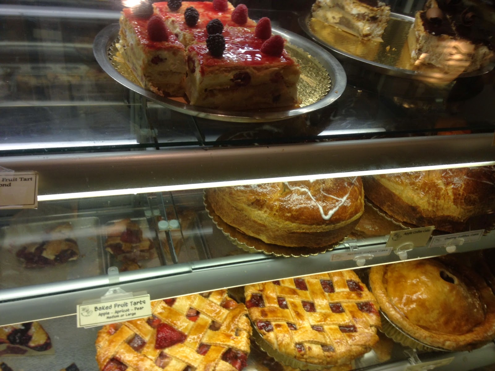 The Pastry Chef's Baking: Restaurant Review: Woodside Bakery