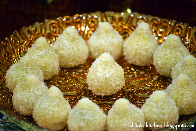 Shital's-Kitchen: Stuffed Coconut Modak