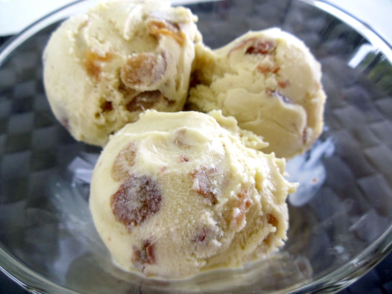 Gourmande ou passionnée...: Glace rhum-raisin