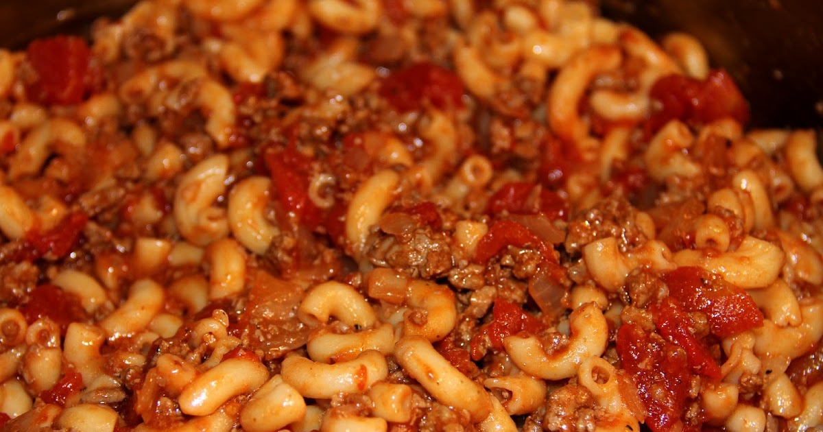 macaroni and tomatoes with ground beef