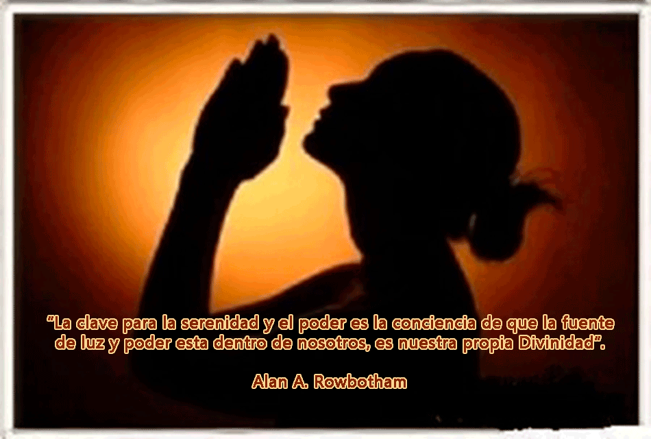 SOY LUZ EN EL CAMINO: NUESTRA PROPIA DIVINIDAD