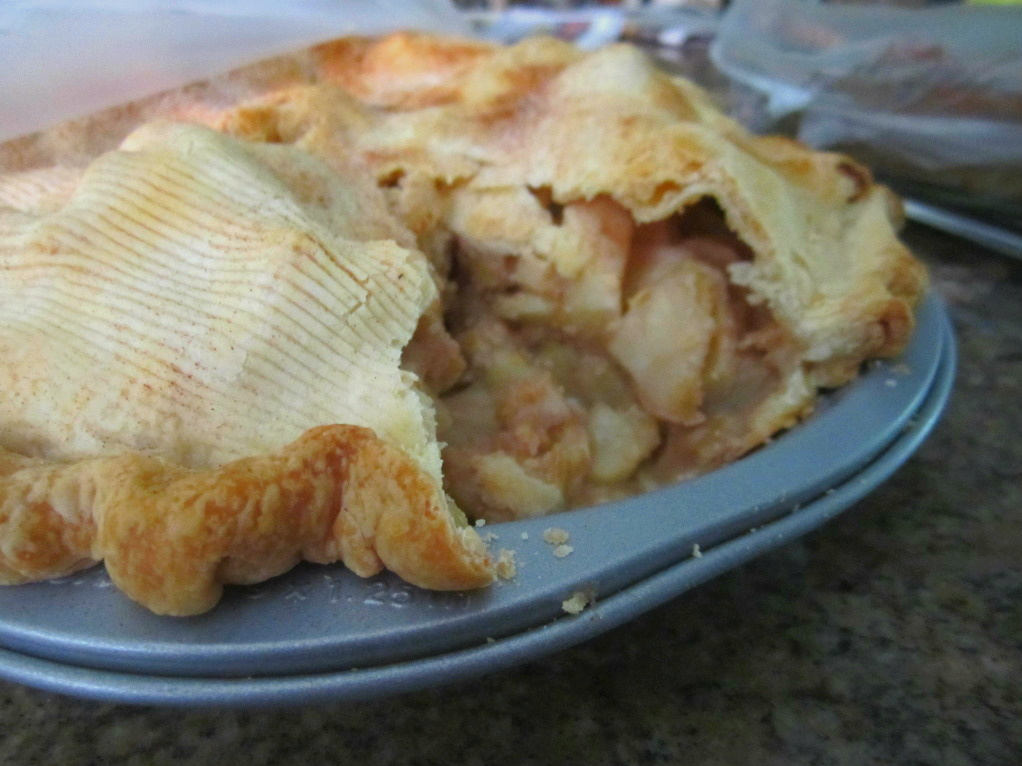 Sprinkled With Love: APPLE PIE that's sure to keep the doctor away!