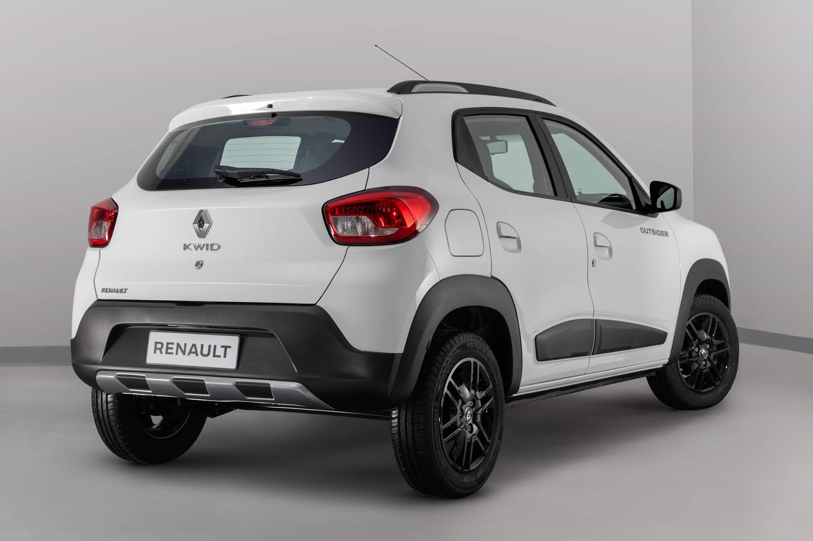 Renault mostra Kwid Outsider, Captur Bose e conceito Symbioz
