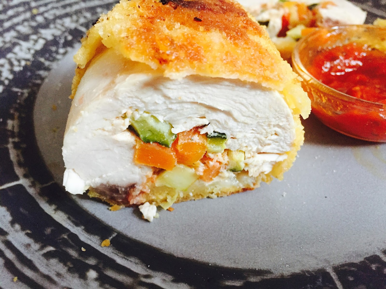 Escalopes de dinde pochées et farcies aux légumes