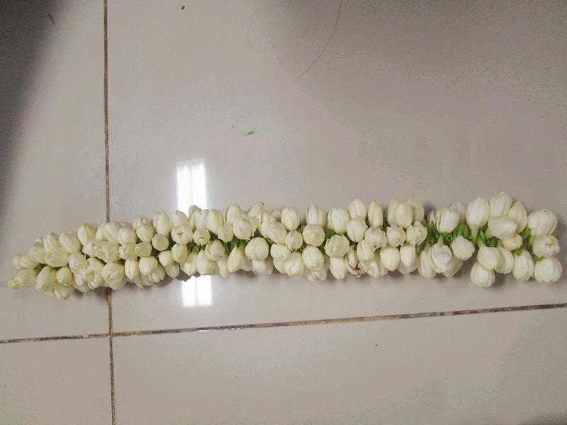 Tari Indonesia: MACAM-MACAM RONCEN MELATI