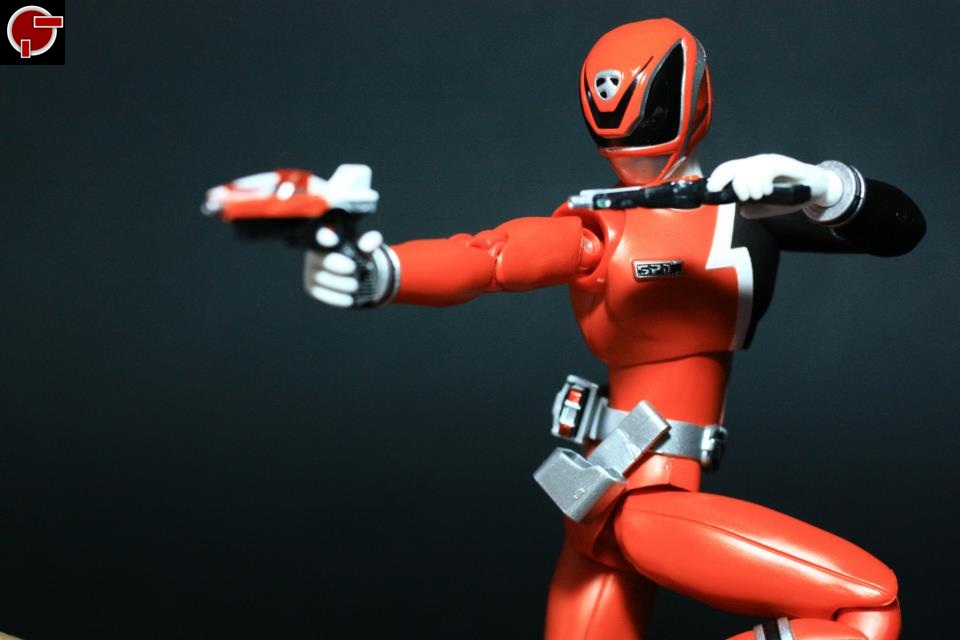 Firestarter's Blog: Toy Review: S.H. Figuarts DekaRed