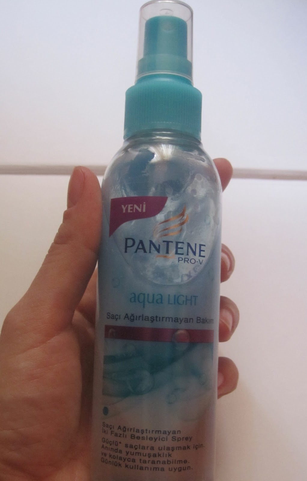 Sweet Pink Box: Pantene Aqua Light Saç Açıcı Sprey