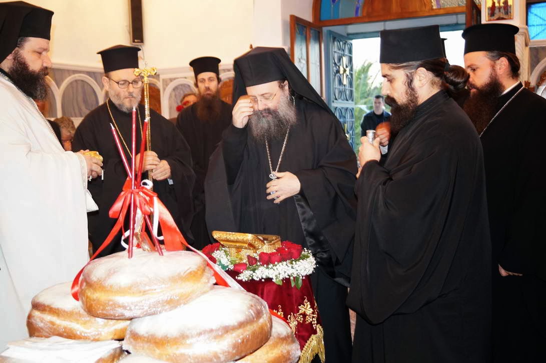 Ιερός Ναός Αγίου Νεκταρίου Πατρών: ΕΟΡΤΑΣΕ Ο Ι.Ν. ΠΑΝΑΓΙΑ Η ΒΟΗΘΕΙΑ ΤΗΝ ...