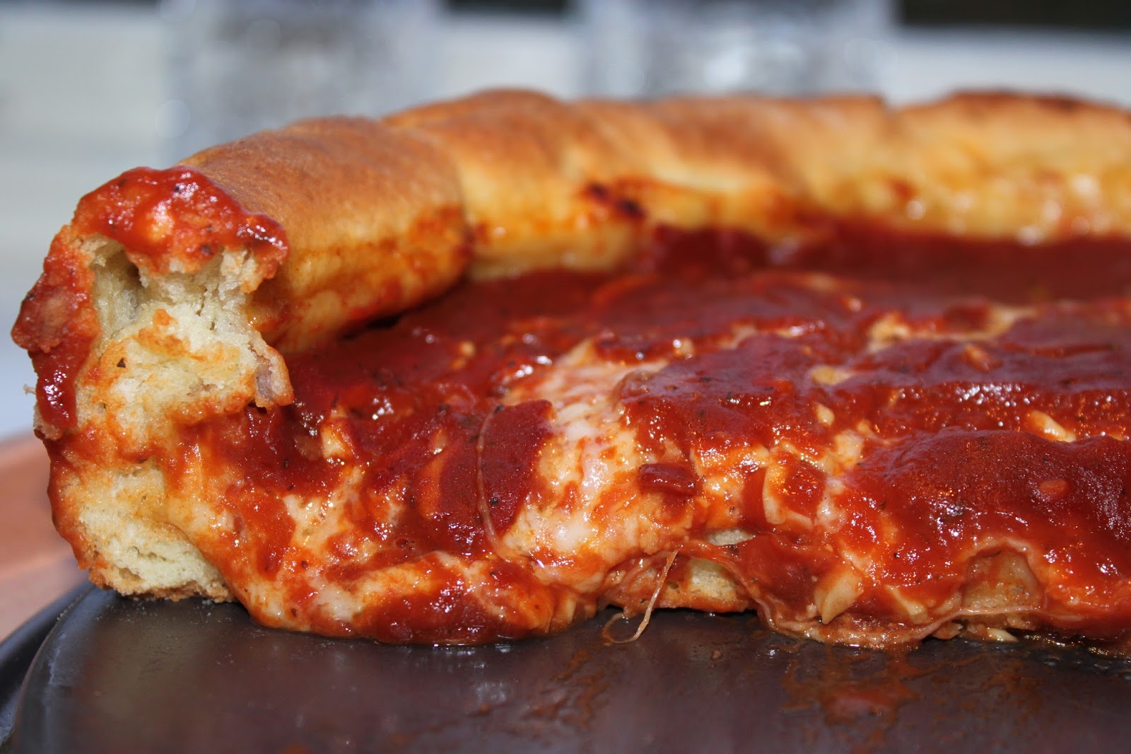 Toves kök - nästan bara vegetariskt: Deep dish pizza