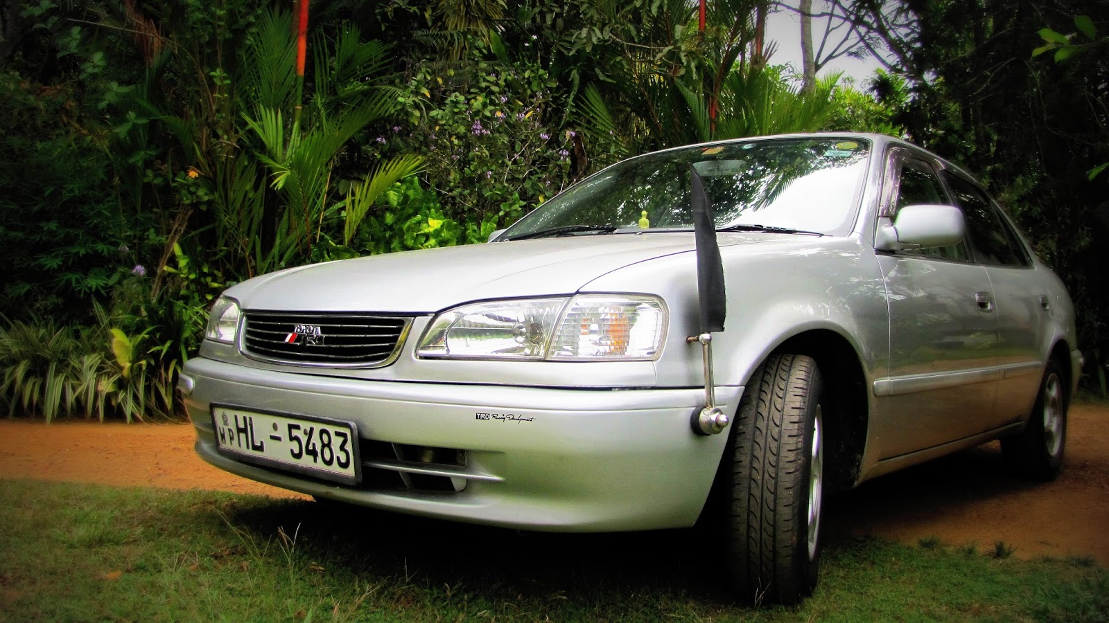 Pasindu Siriwardana: Toyota Corolla AE 110 - XE Saloon Limited Edition
