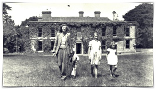 Mike's Cornwall: The Wonderful Coastline At Menabilly - Daphne du ...