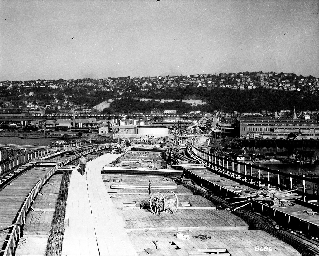 43 Vintage Photos Show the Building of Seattle-Area Landmarks and ...