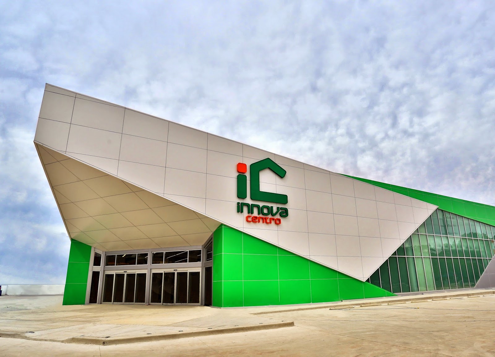 Abre sus puertas Innova Centro, un nuevo concepto de ferretería y ...