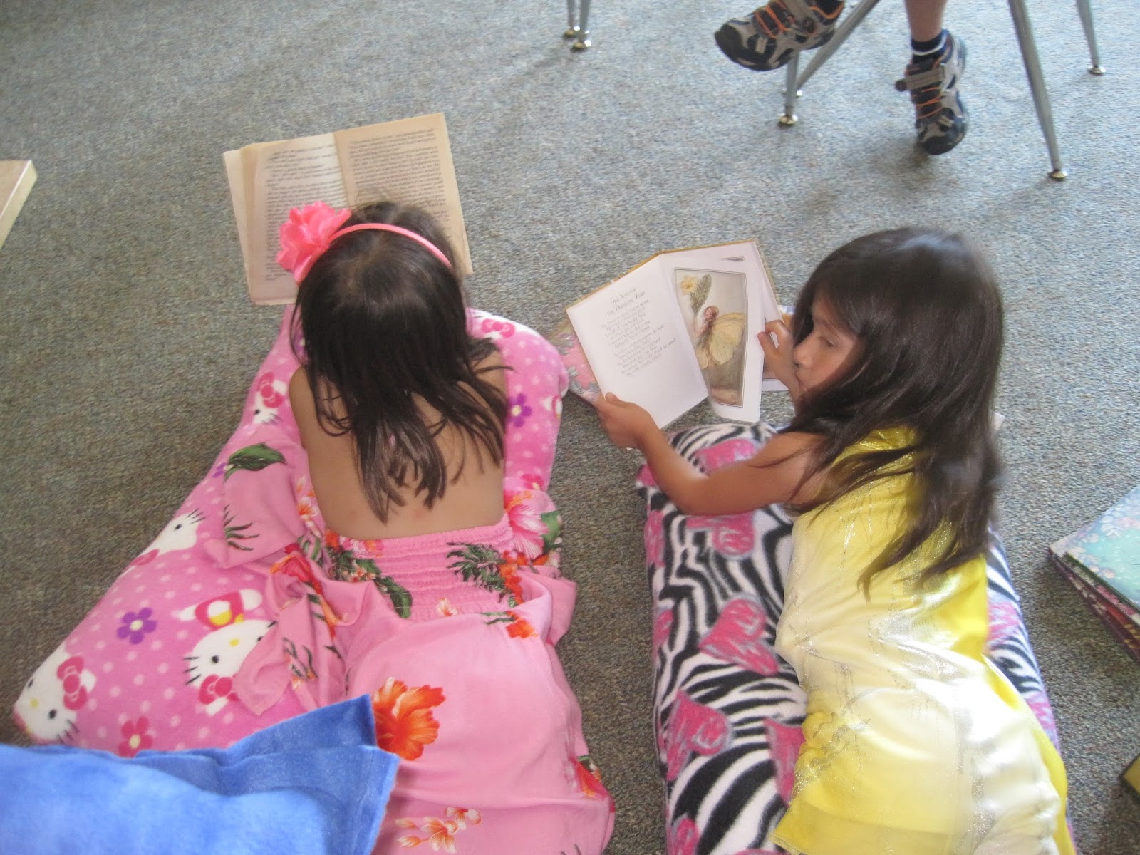 Susan Carpenter's 1st and 2nd Grade Classroom : Daily Quiet Reading Time