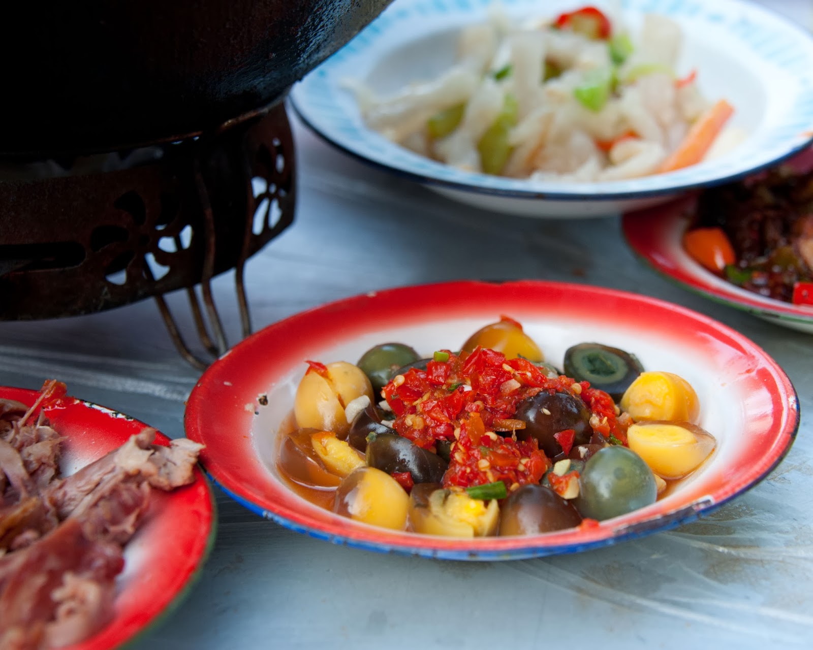 Life on Nanchang Lu: Feeding Four Hundred For Lunch In Guizhou