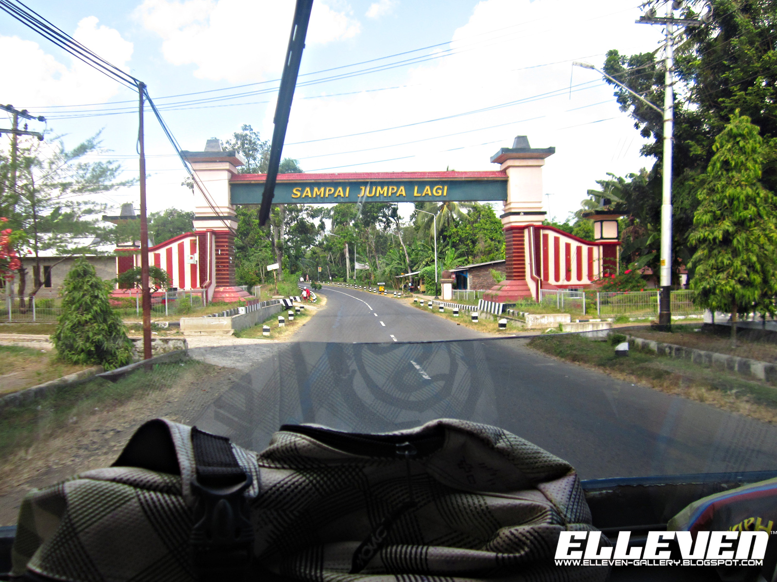 Elleven Galleries: Sensasi Ngeblong Gila Cebong Jaya