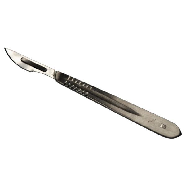 ESCALPELO / ESCARPELO