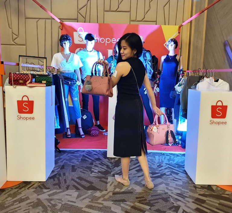 Bench Is Now On Shopee Mall - Erica YuB