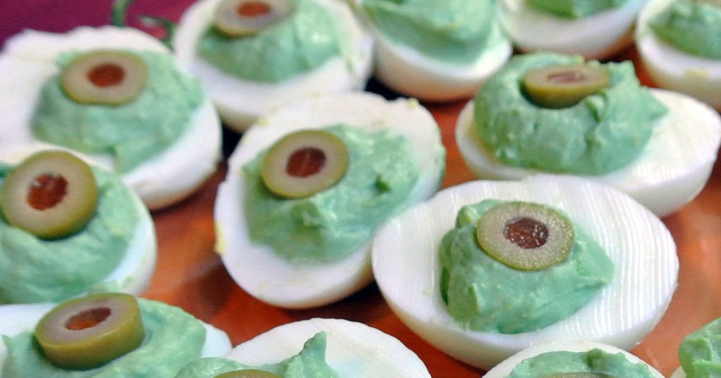 Mom, What's For Dinner?: Halloween Eyeball deviled eggs