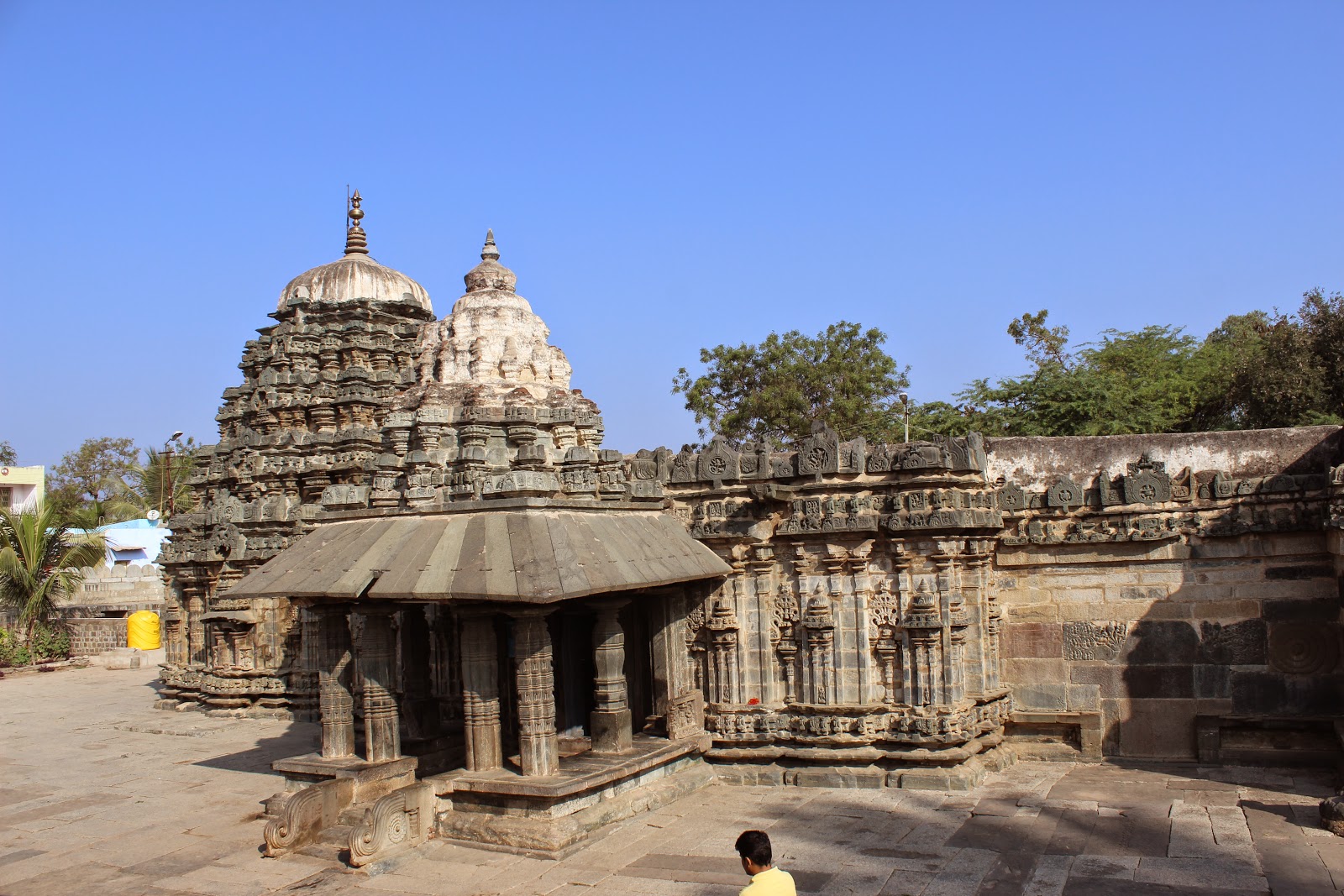 Head Light: Annigeri-Amruteshwar temple-visited on 31st January, 2015.