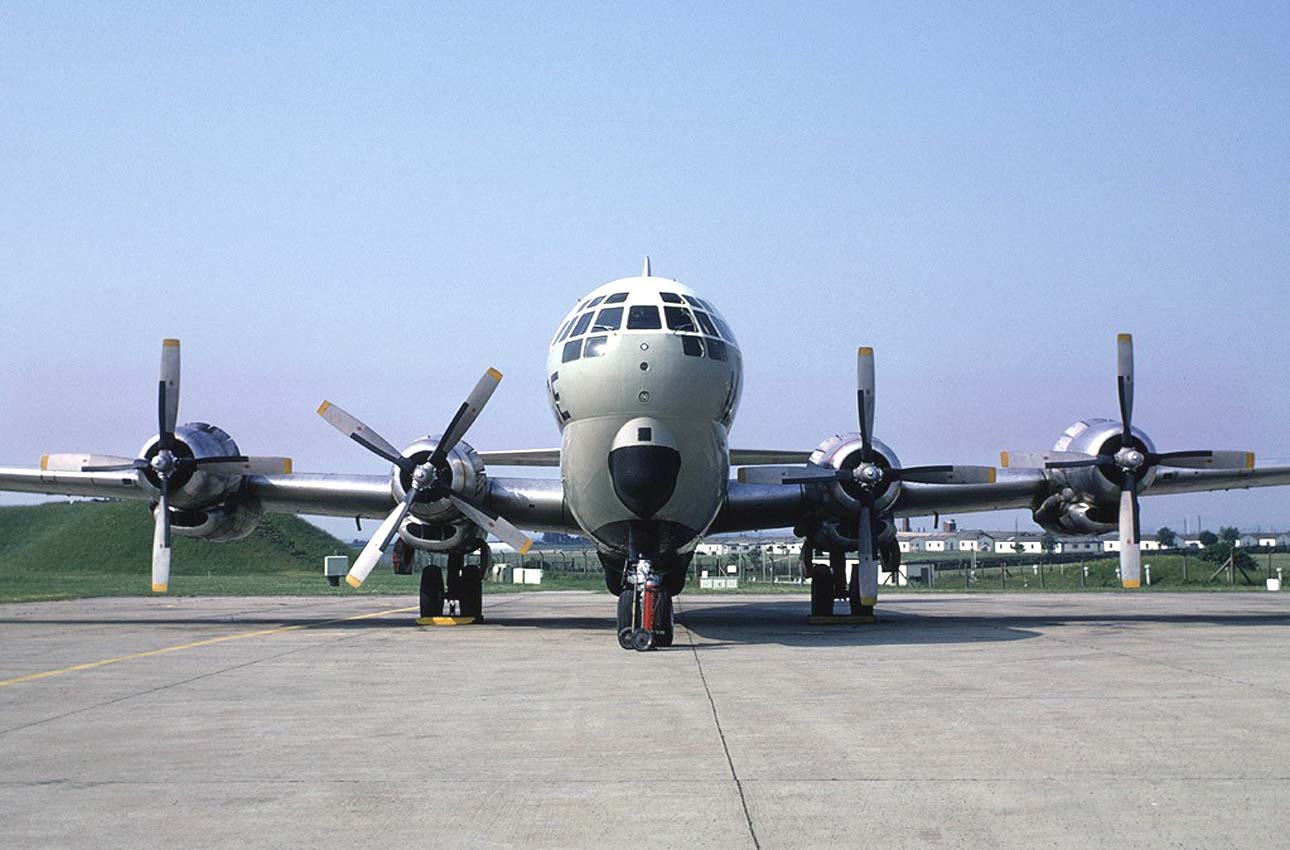 nhungdoicanh: Boeing C-97 Stratofreighter
