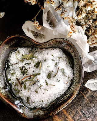 EL PODER DE LOS RITUALES: LA SAL VERDE