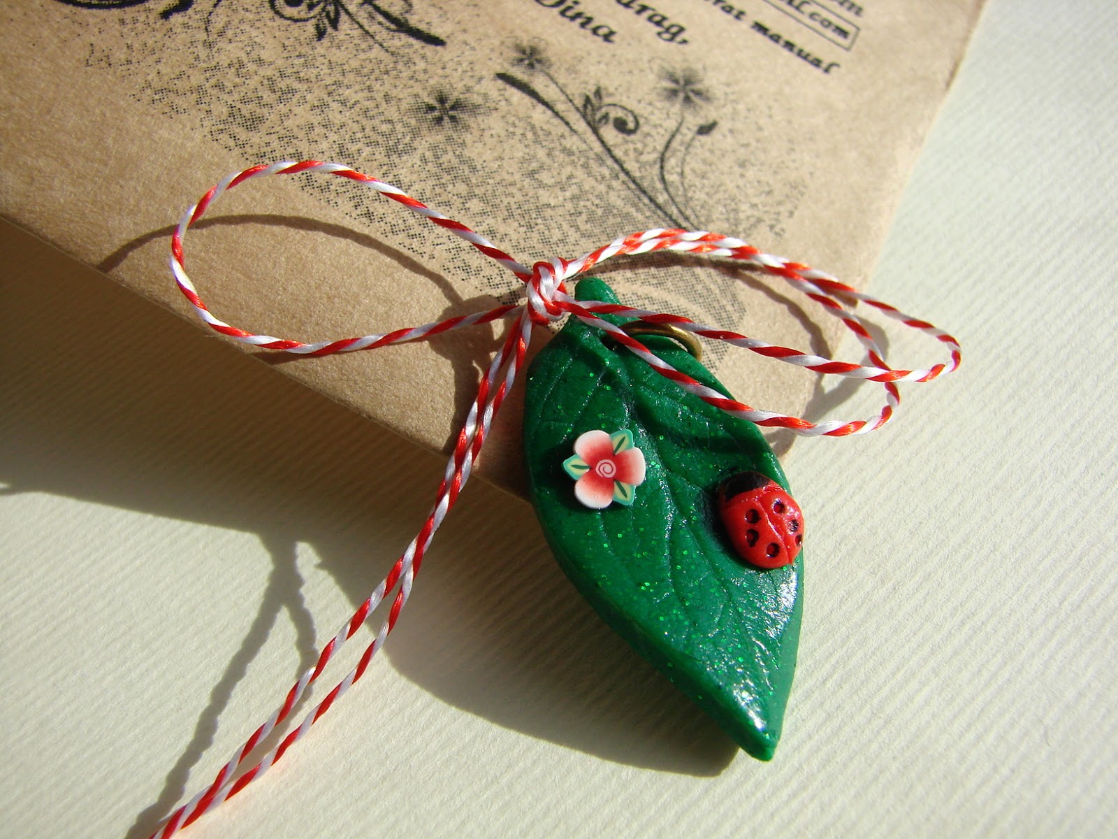 hand&home made byDina: Martisor frunza, floare si o buburuza ...